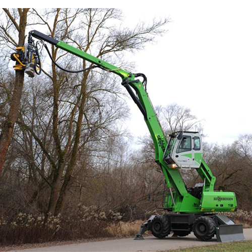 Comparing Bucket Tree Trucks to the SENNEBOGEN 718
