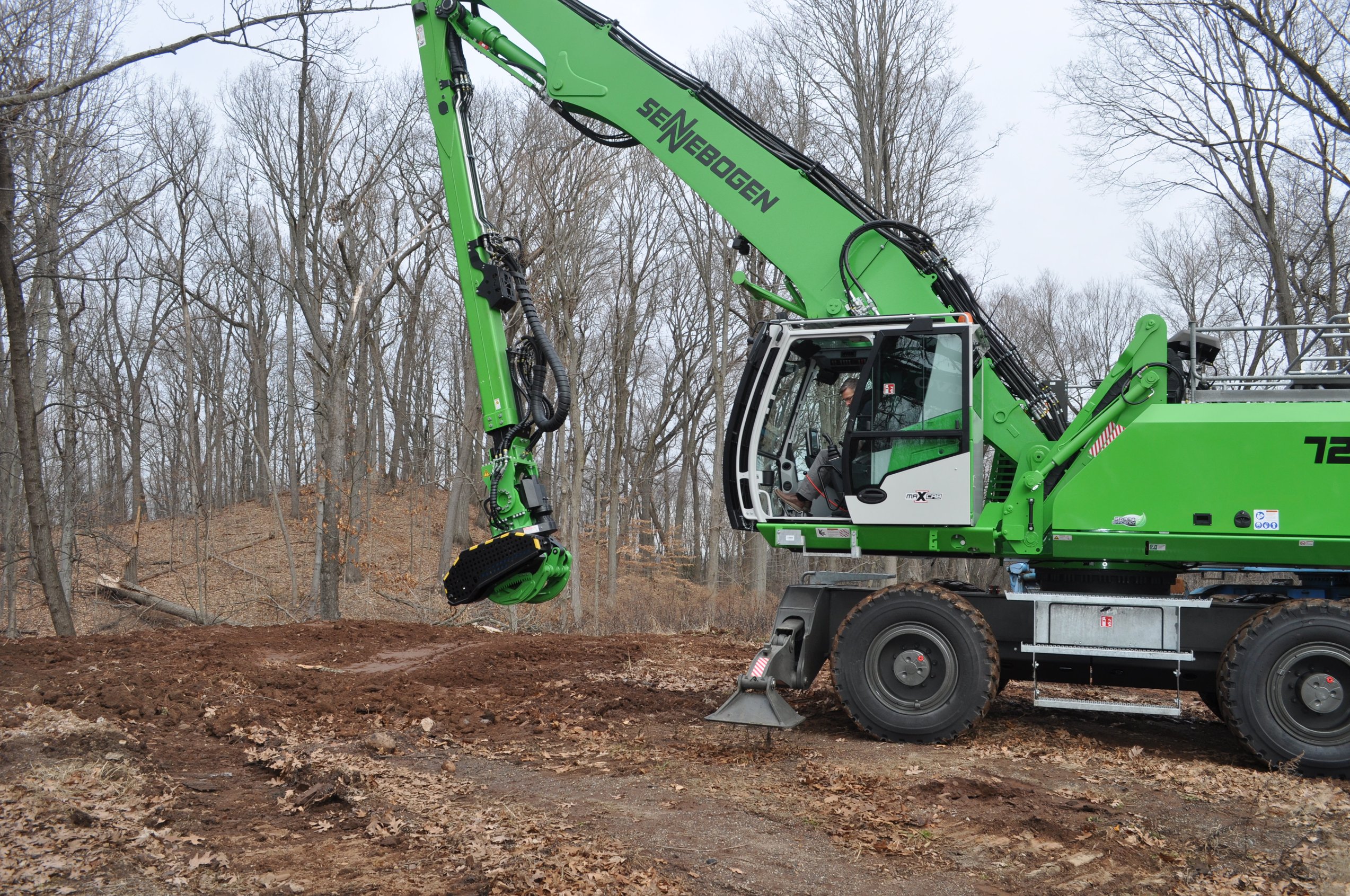 Introducing SENNEBOGEN’s 728 Tree Care Handler!